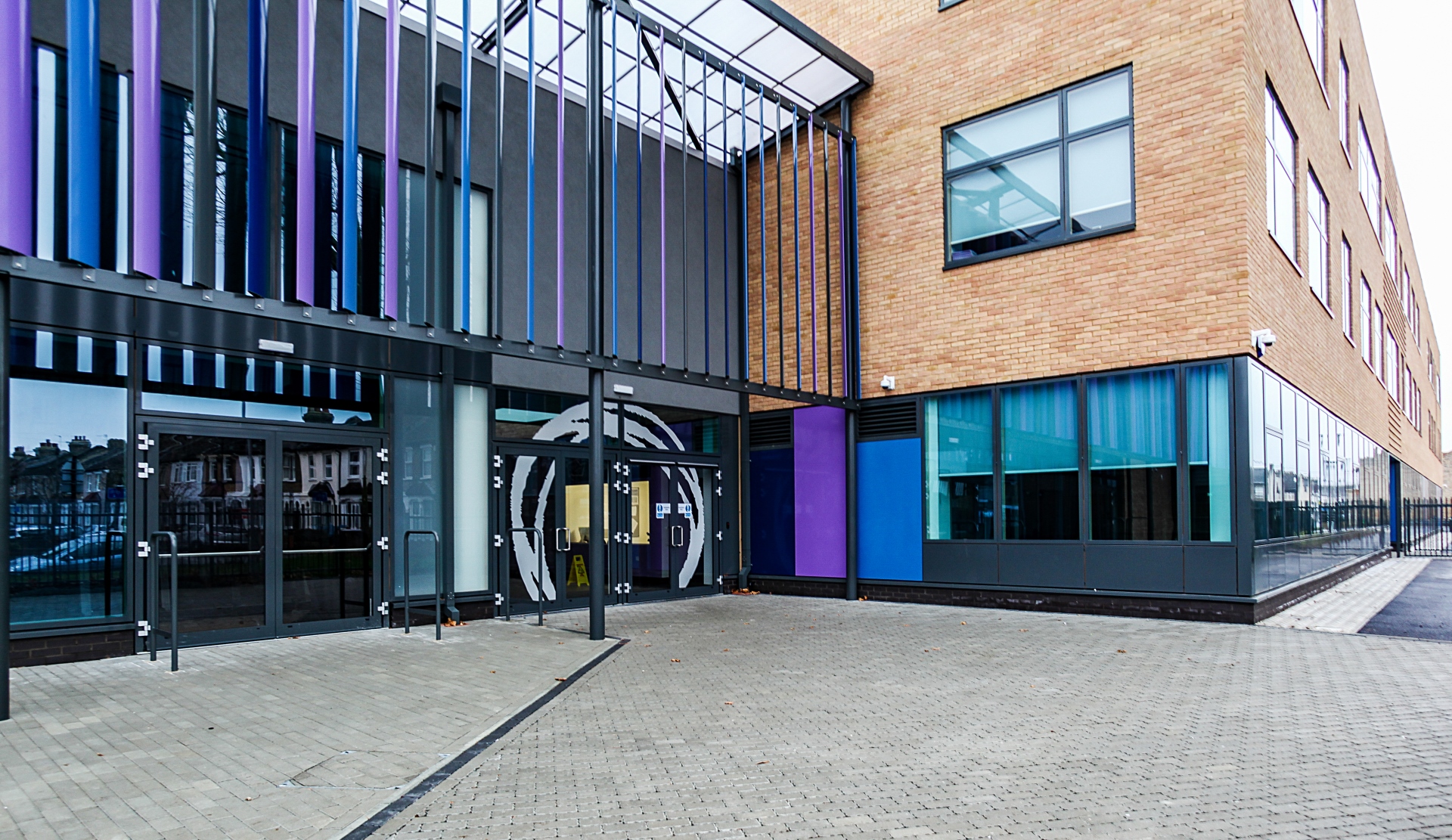 Oasis Academy | B20 Post & Infill Balustrade | BA Systems