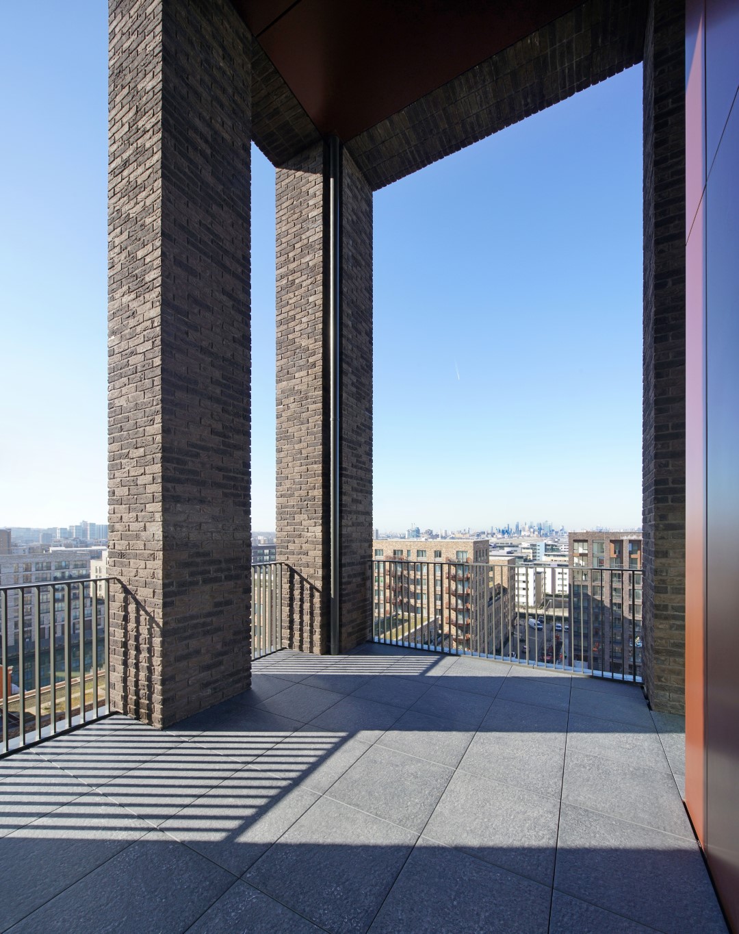 The 6 Benefits of Balustrade and Parapet Windposts - BA Systems